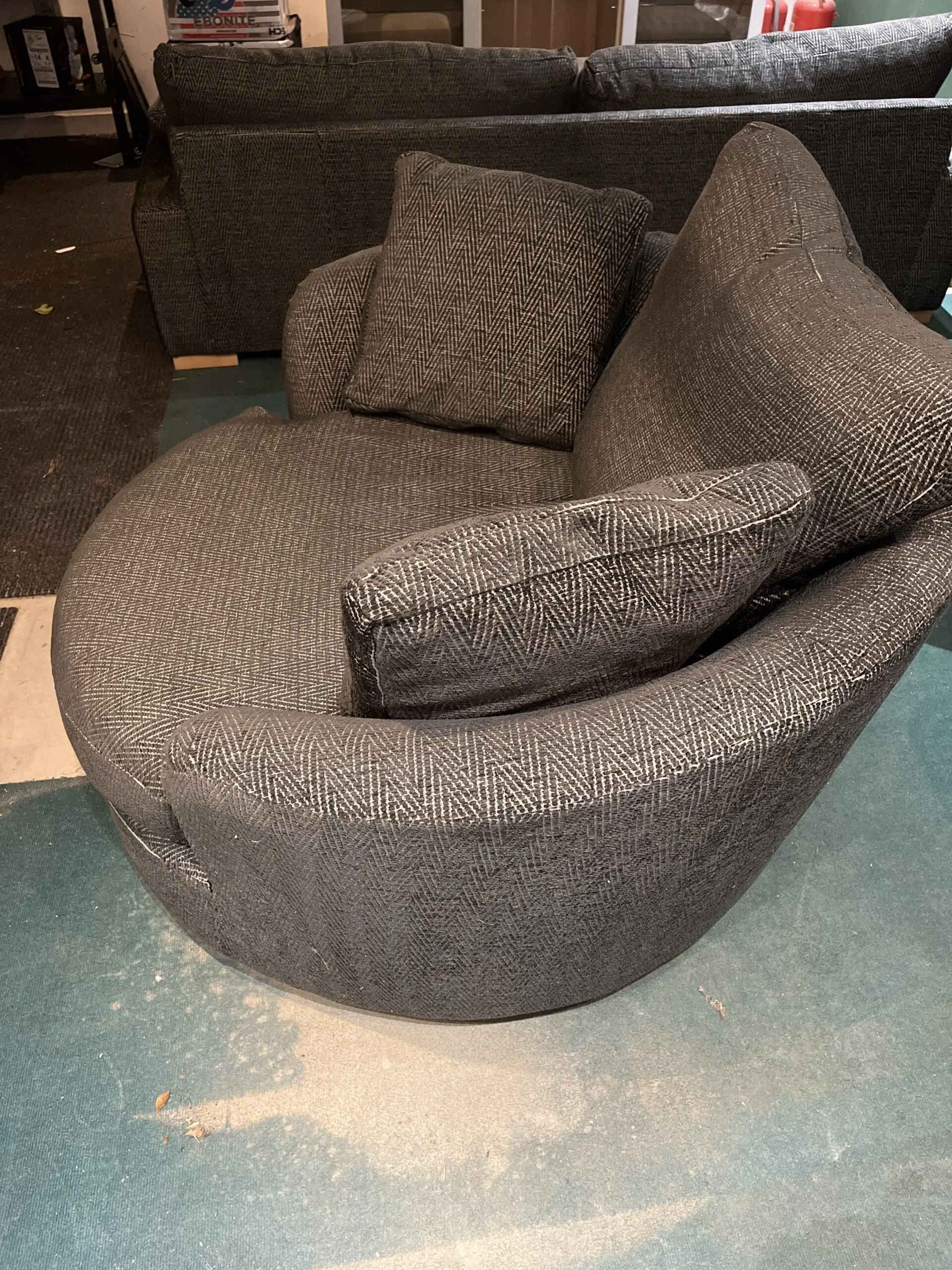 Sofology swivel chair store