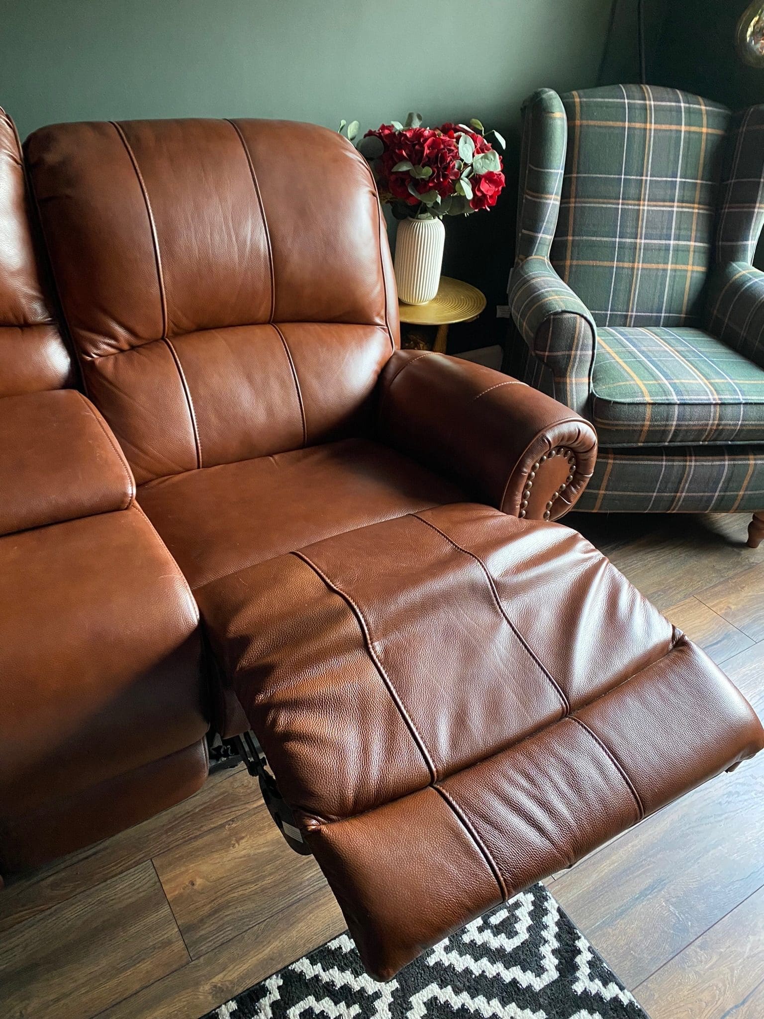 Sofology electric recliner store