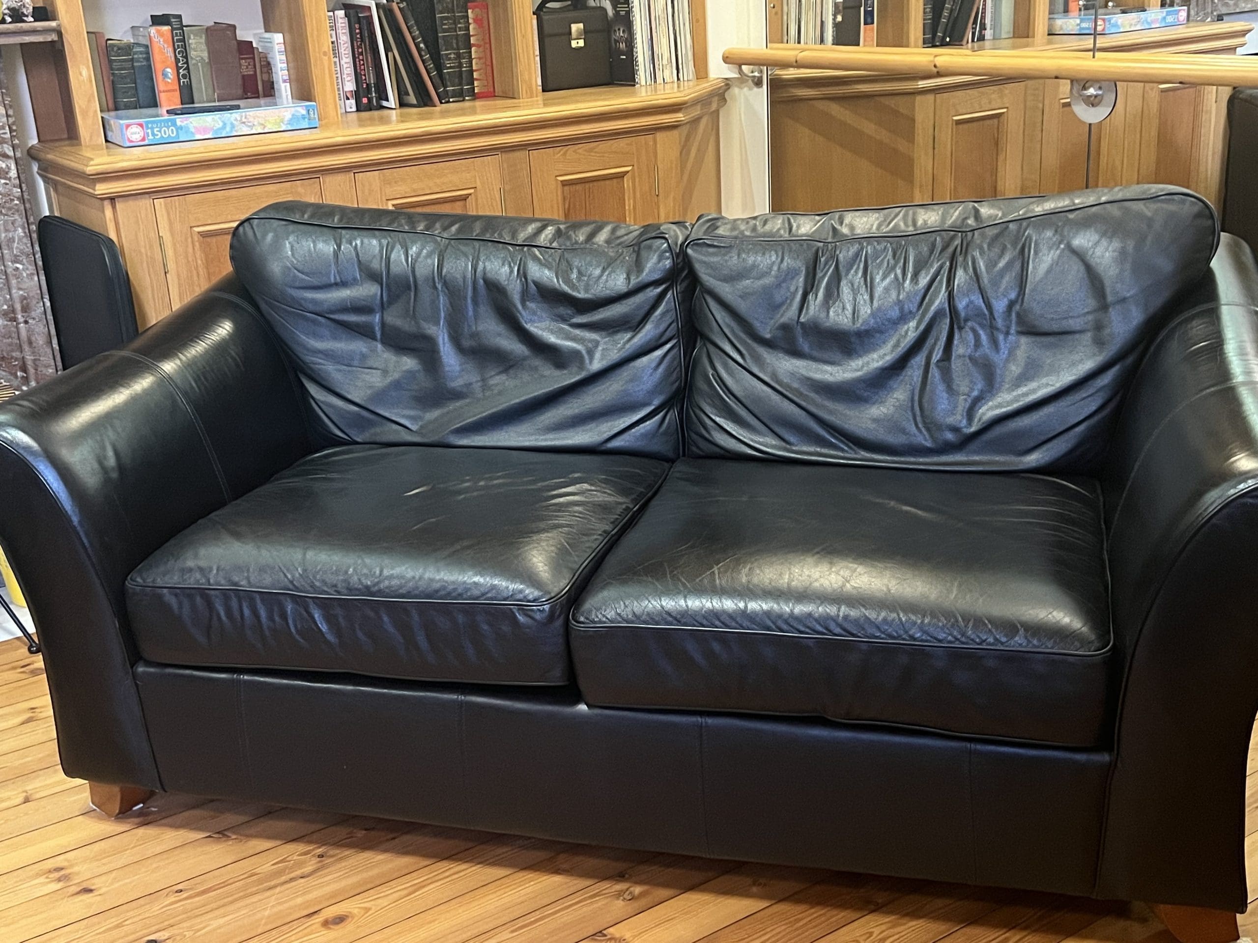 M S black leather sofas Sofalistic The Sofa Marketplace buy and sell preloved sofas nationwide