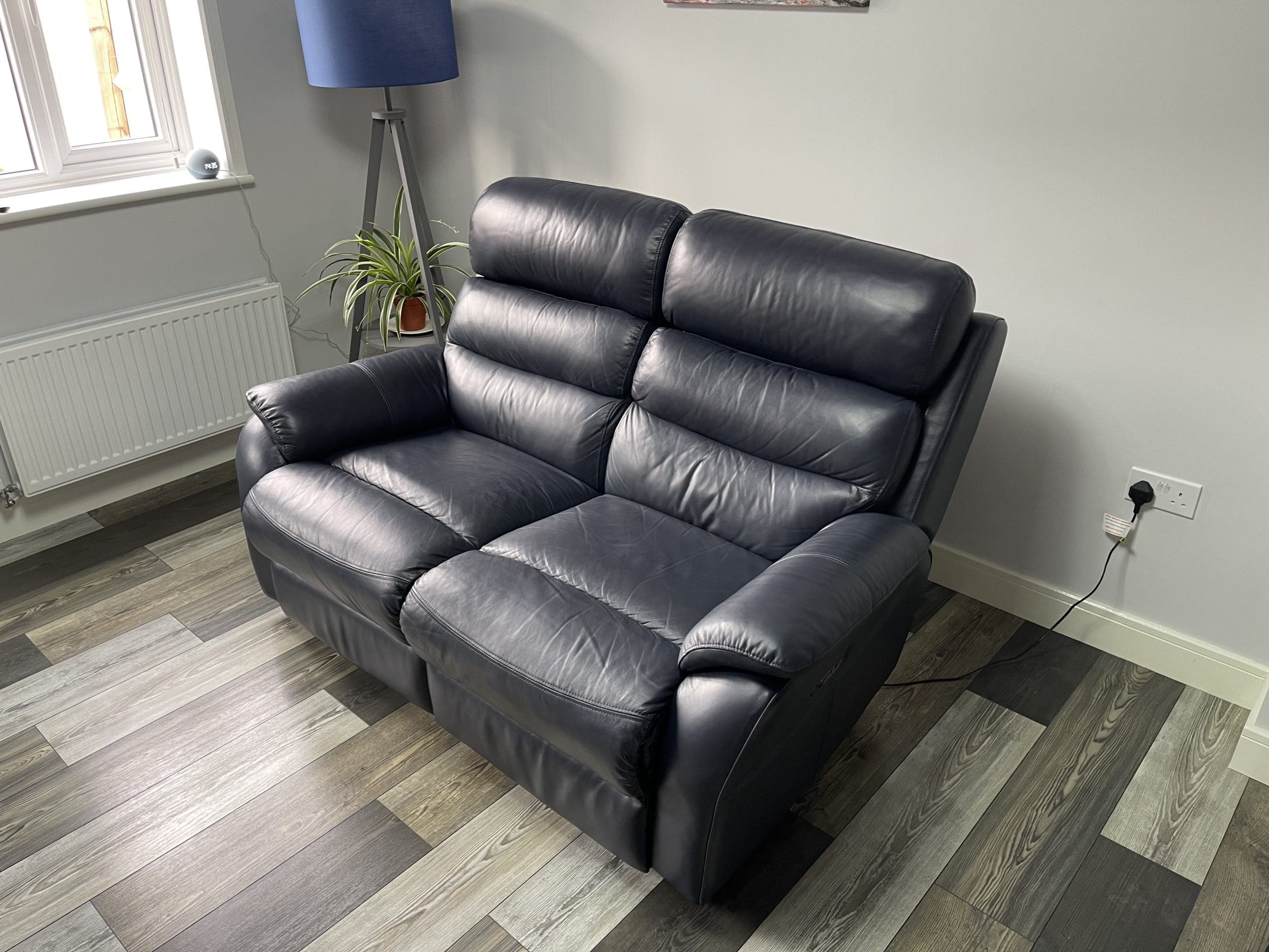 Sofology Bloomsbury California Navy Blue 2 Seater Double Power Recliner Powered Headsets Sofalistic The Sofa Marketplace buy and sell preloved sofas nationwide