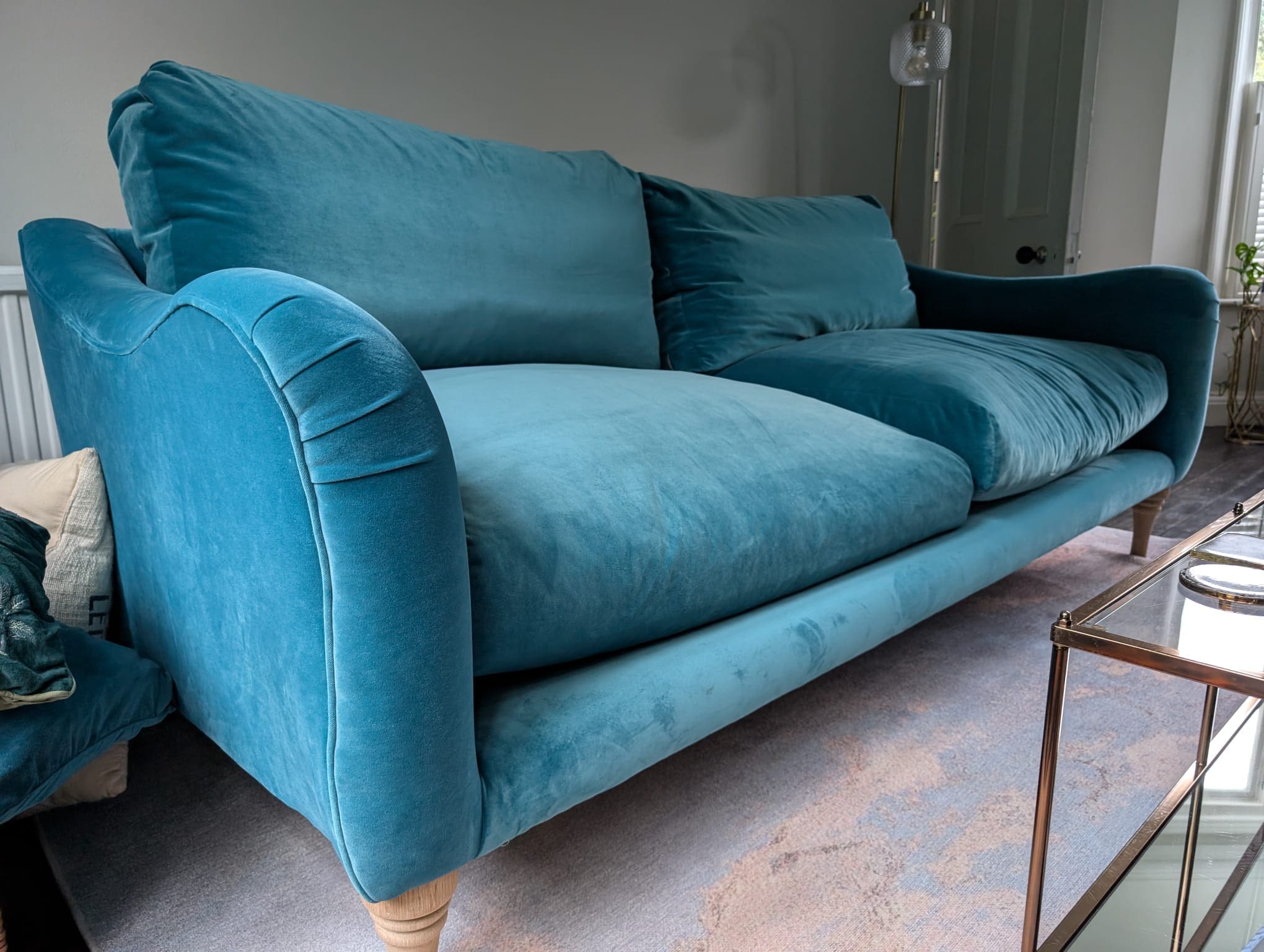Loaf velvet sofa store