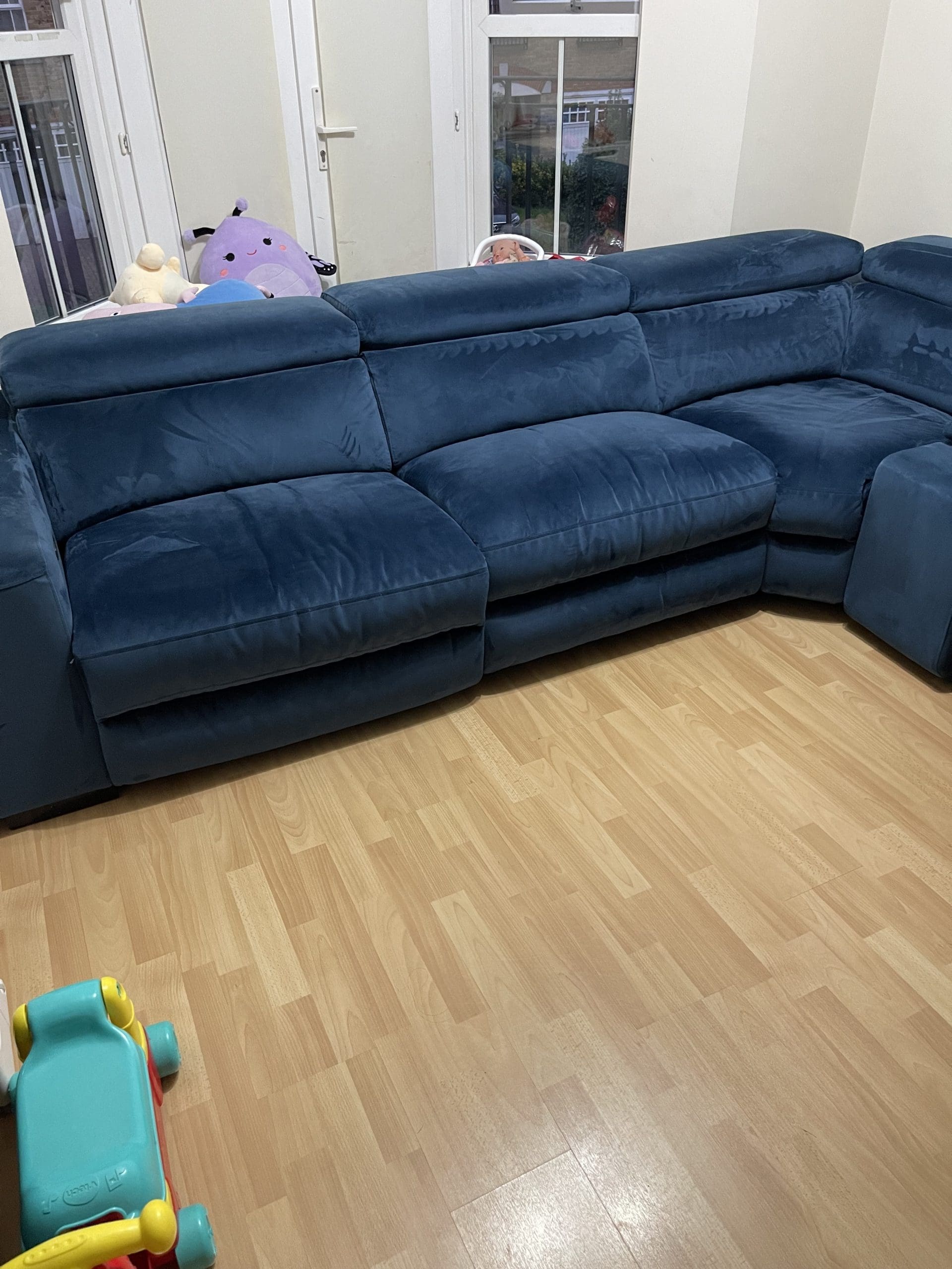 DFS Wander Velvet 2 Corner Power Recliner Right Hand Facing Sofa Bed and Console in Navy Blue Sofalistic The Sofa Marketplace buy and sell preloved sofas nationwide