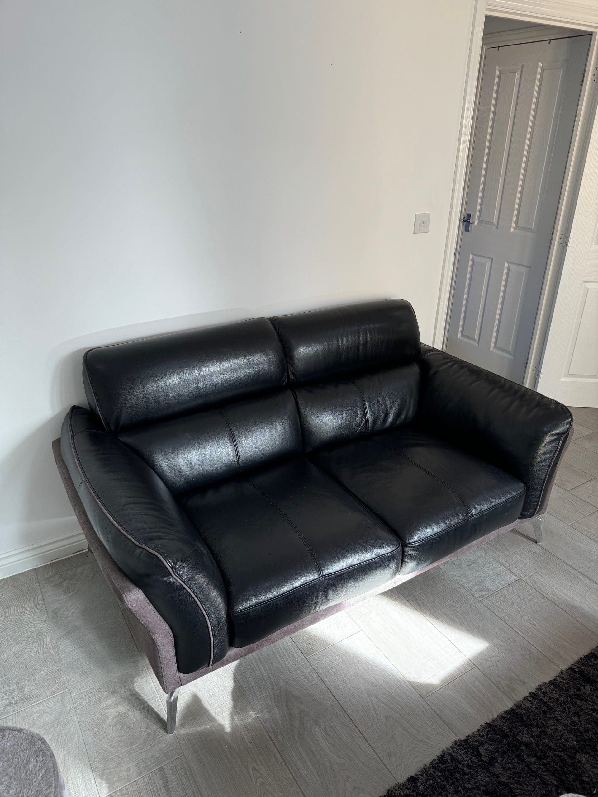 DFS – Valdez Leather Leather Sofas x2 – Black/Grey – Sofalistic | The ...