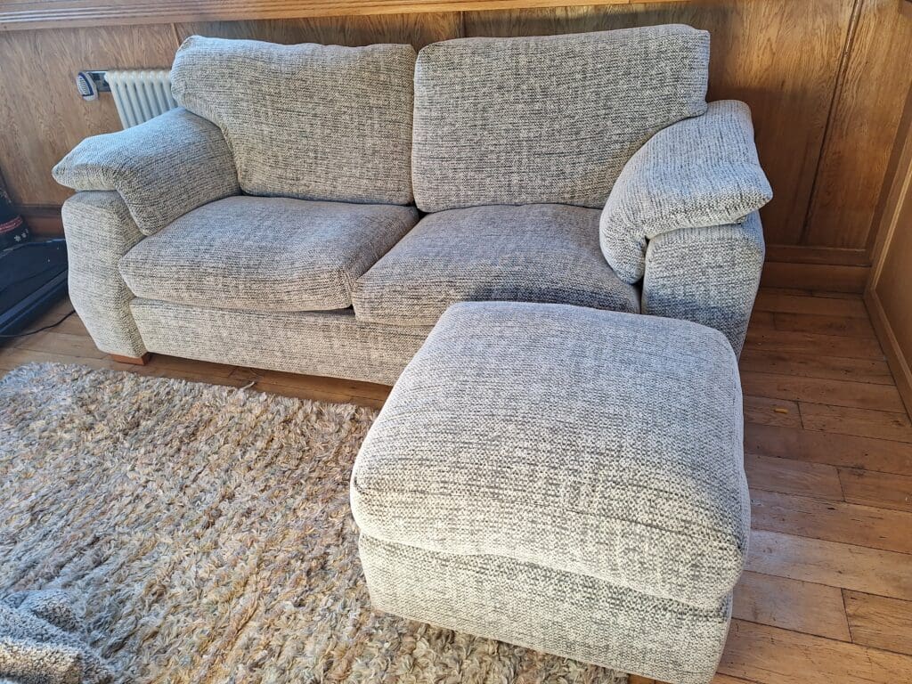 SCS sofa and puff – Sofalistic | The Sofa Marketplace, buy and sell ...