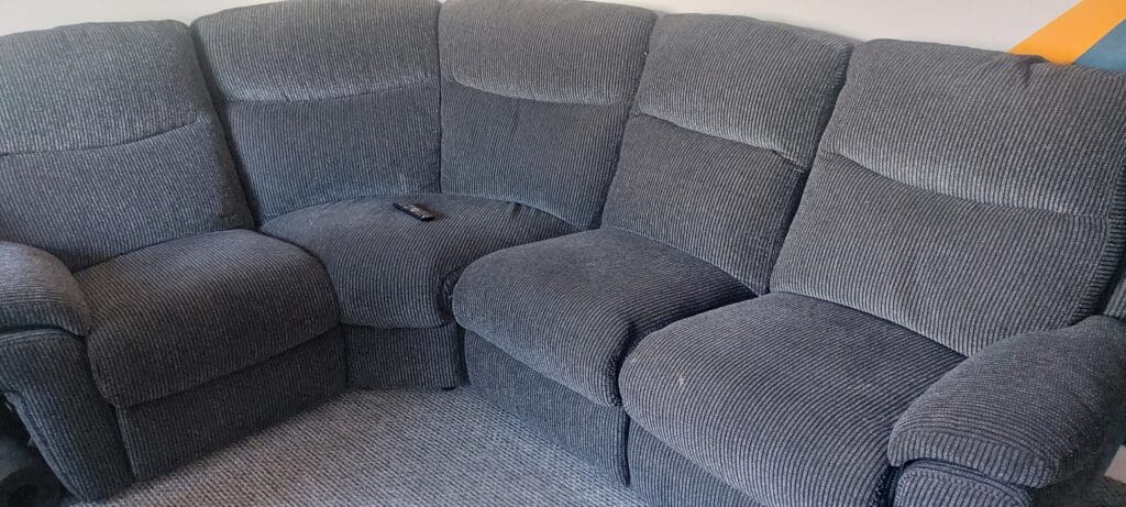 Lazy boy corner sofa large – Sofalistic | The Sofa Marketplace, buy and ...