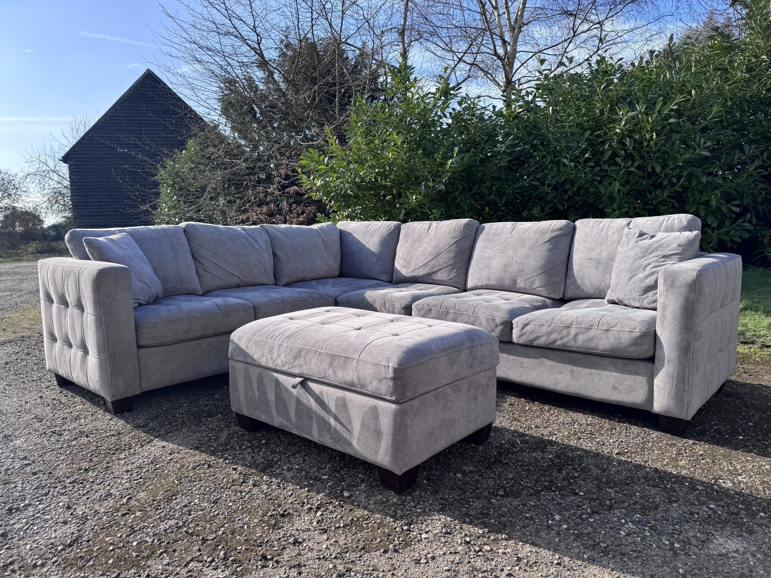 Thomasville leather sectional store