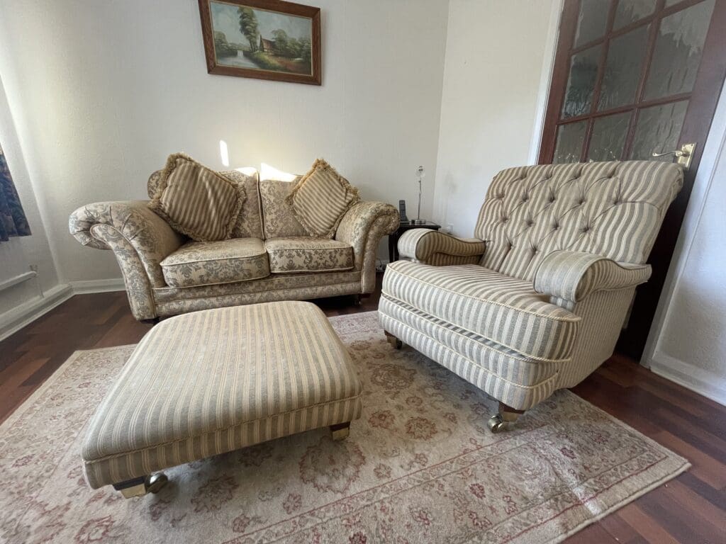 Gold damask/striped 2 piece suite with matching footstool. – Sofalistic ...