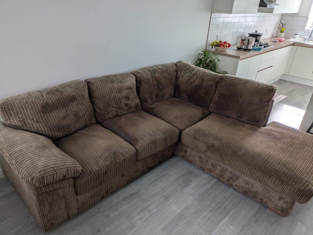 Cargo Brown Preston RHF Corner Sofa with Light Wood Feet – Sofalistic ...