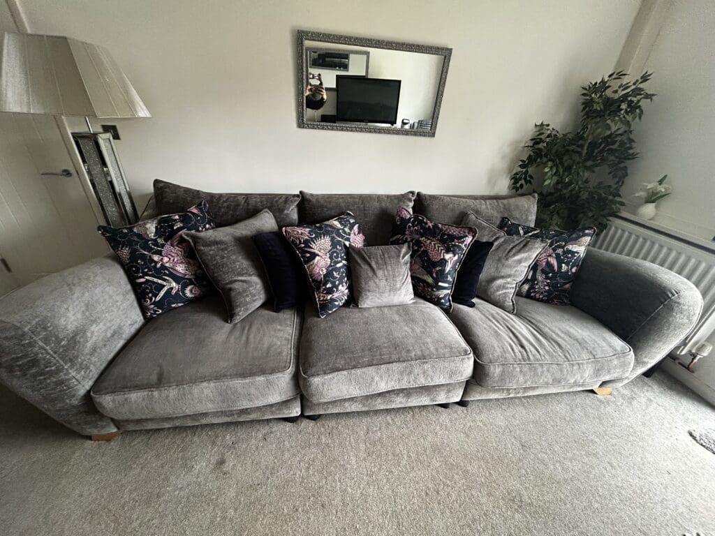 Renata 4 seater split sofa – Sofalistic | The Sofa Marketplace, buy and sell preloved sofas ...